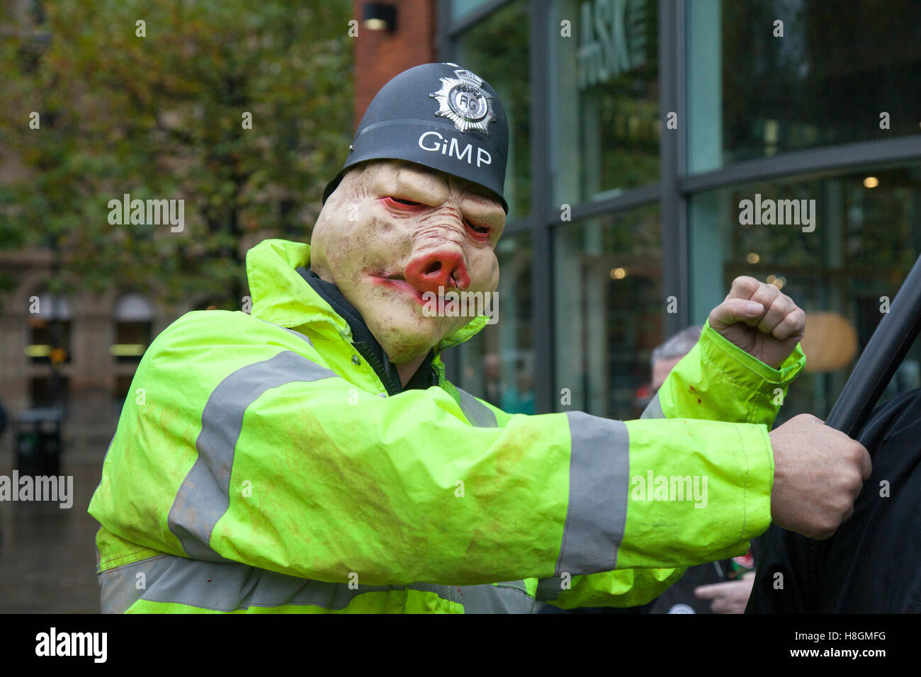 Pig faced women hi-res stock photography and images - Alamy