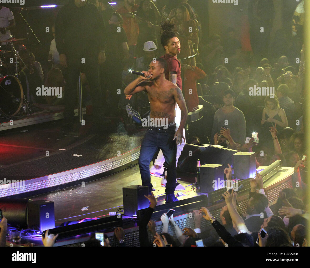 Las Vegas, Nevada, USA. 11th Nov, 2016. Brothers Khalif Brown and ...