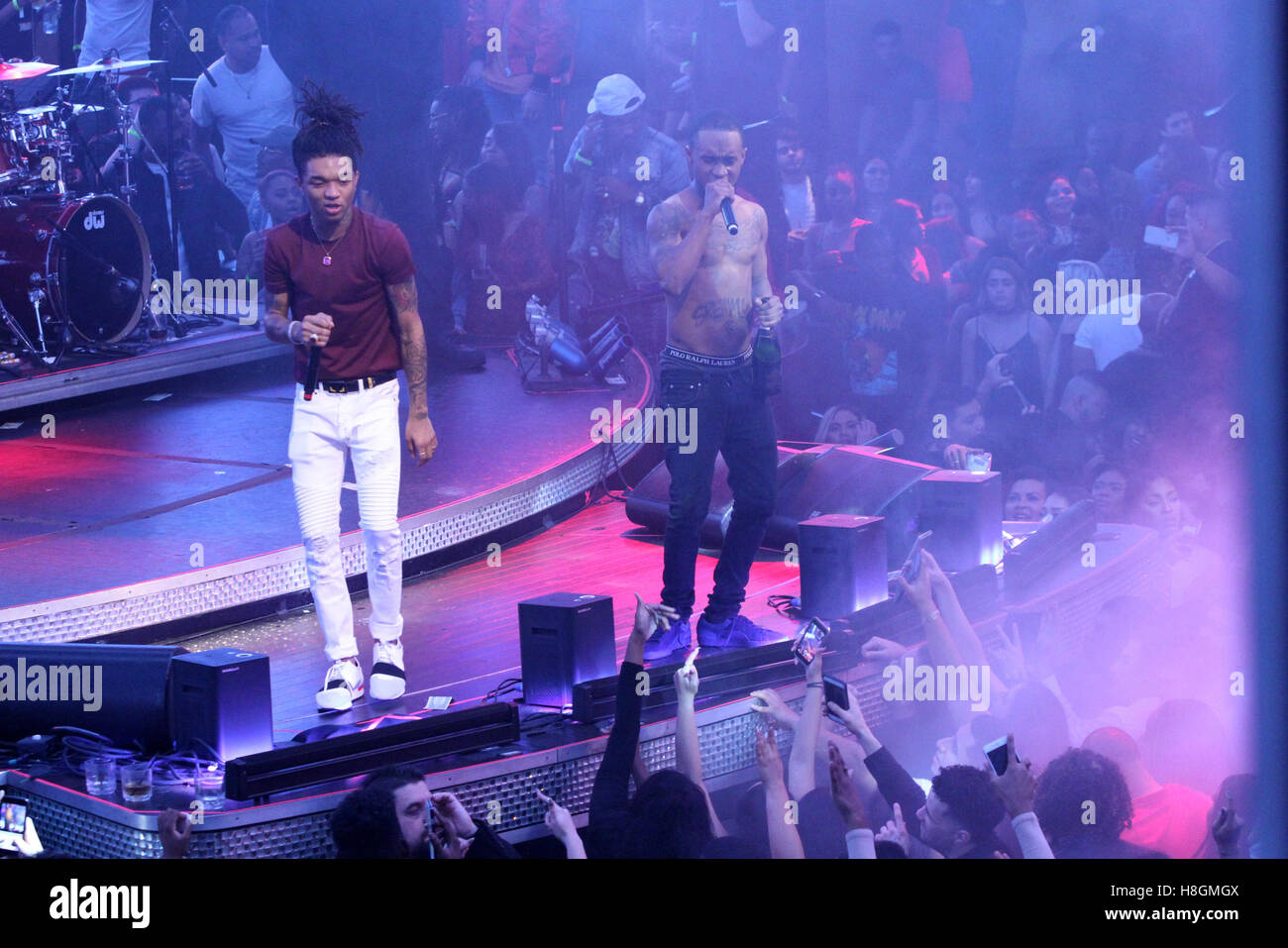Las Vegas, Nevada, USA. 11th Nov, 2016. Brothers Khalif Brown and ...