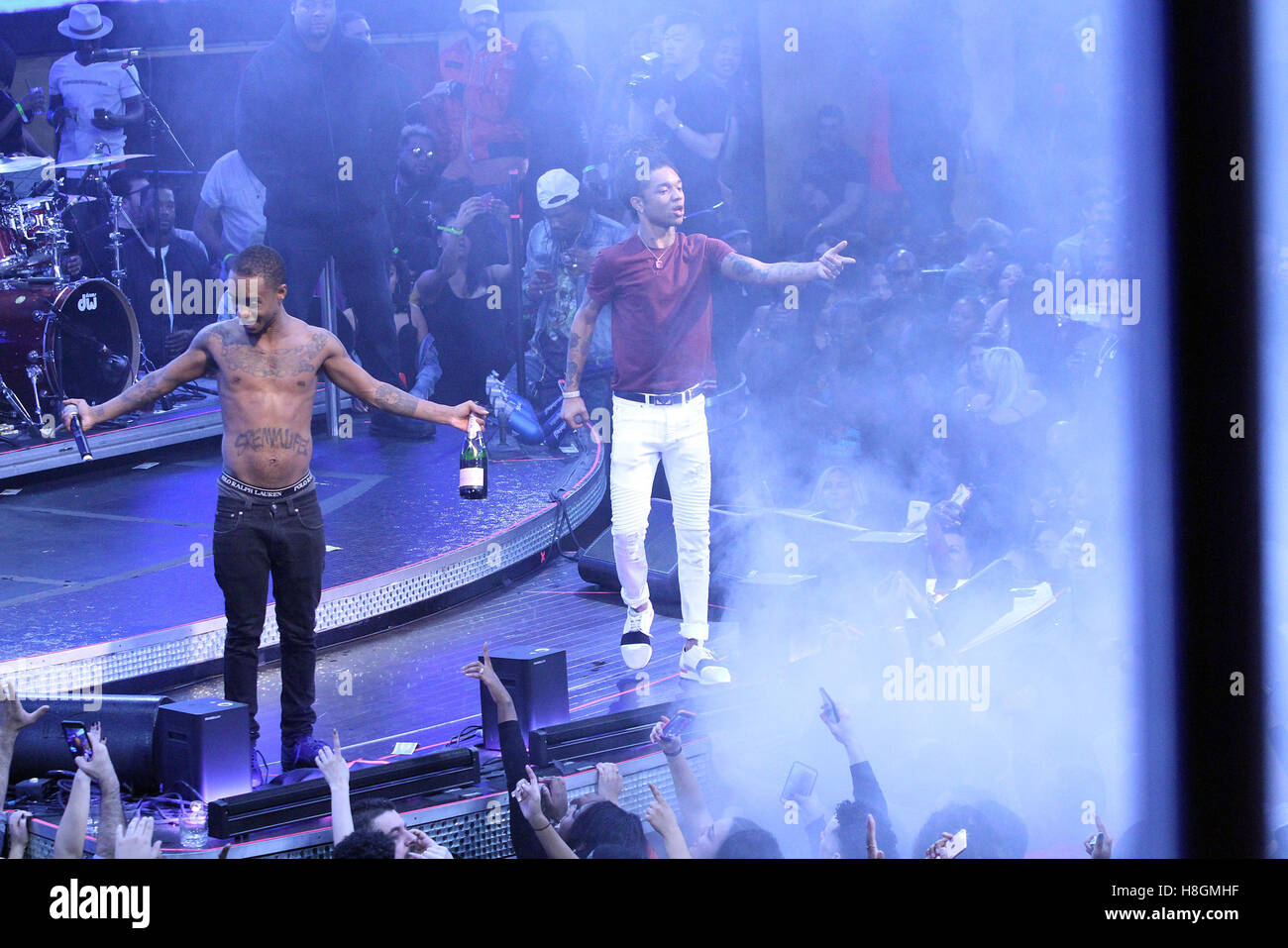 Las Vegas, Nevada, USA. 11th Nov, 2016. Brothers Khalif Brown and ...