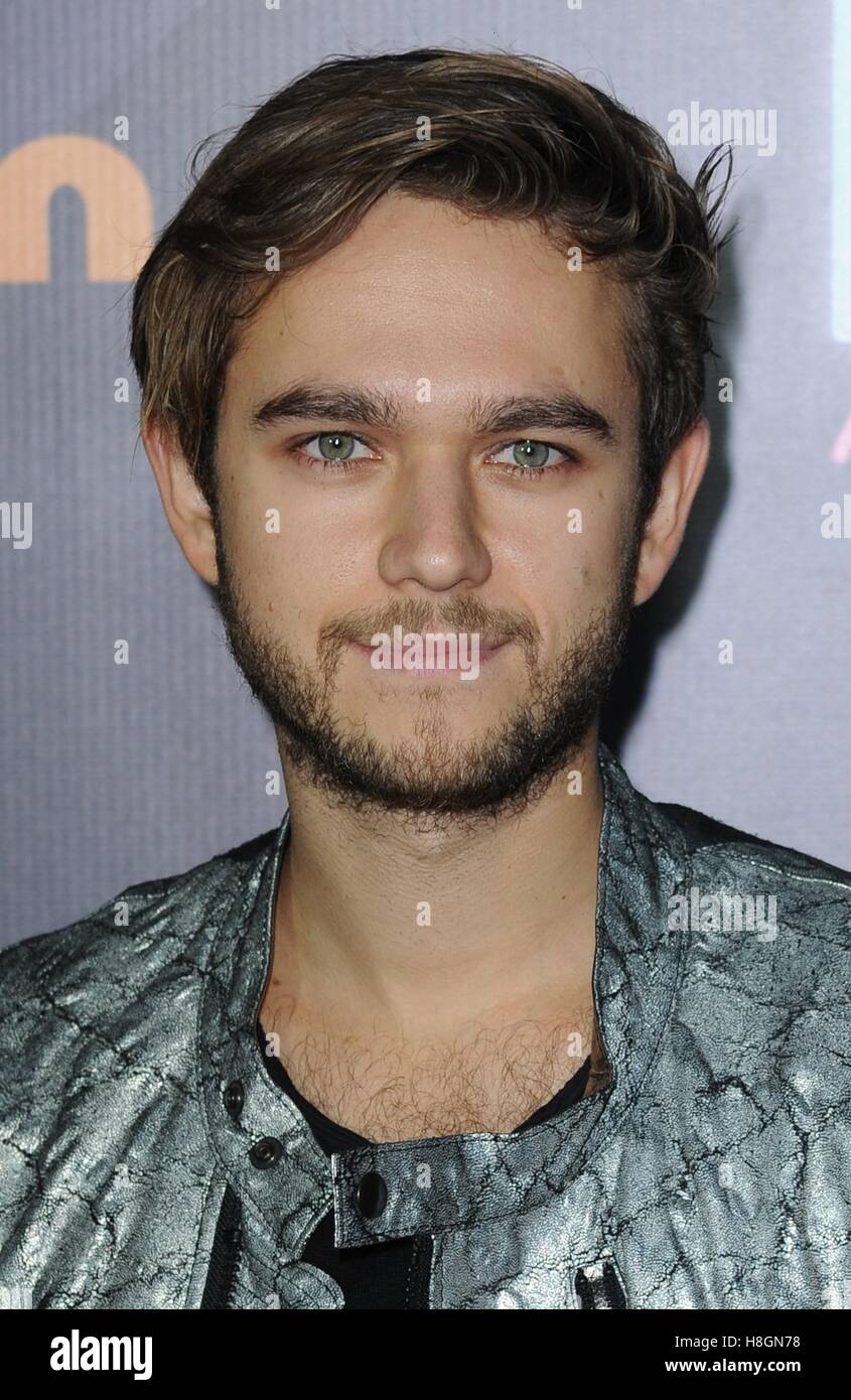 New York, NY, USA. 11th Nov, 2016. DJ Zedd at arrivals for Nickelodeon ...