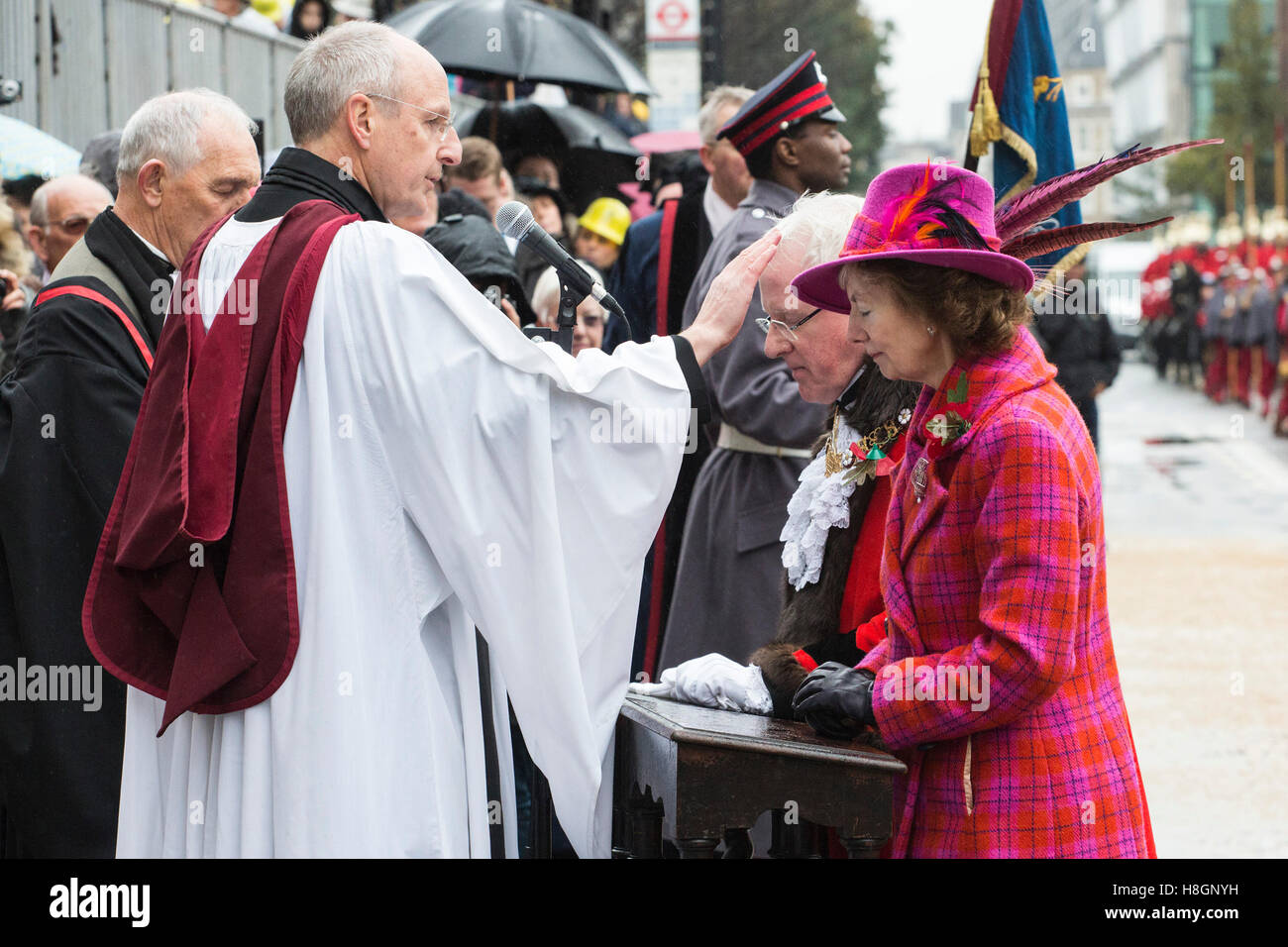 London, UK. 12 November 2016. The Very Reverend Dr David Ison, the Dean ...