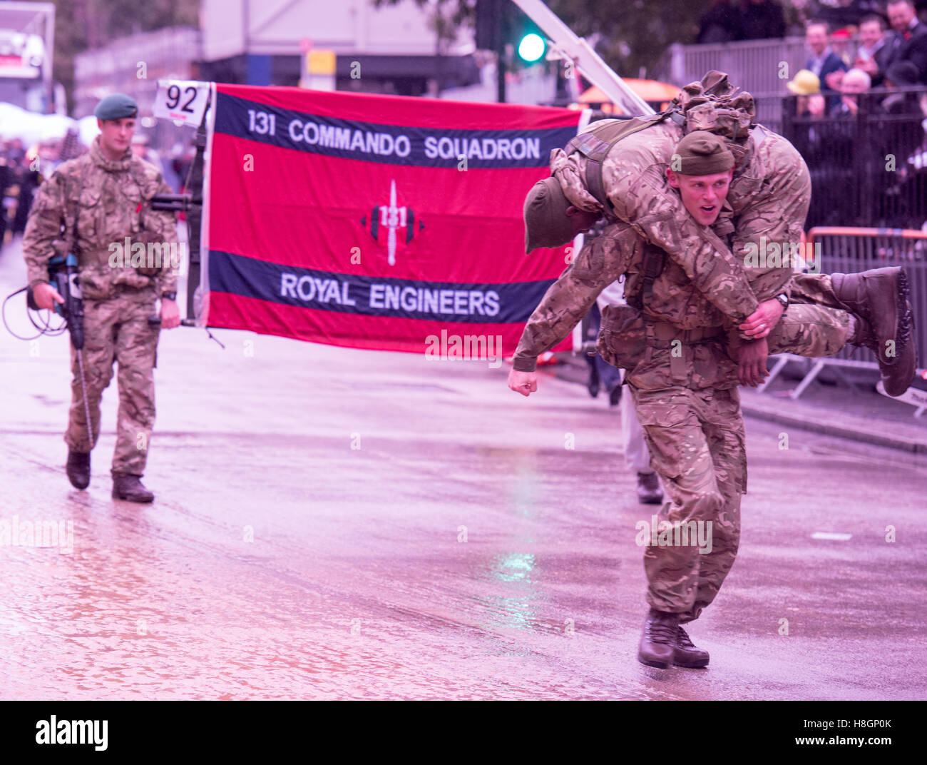 Royal engineer commandos hi-res stock photography and images - Alamy