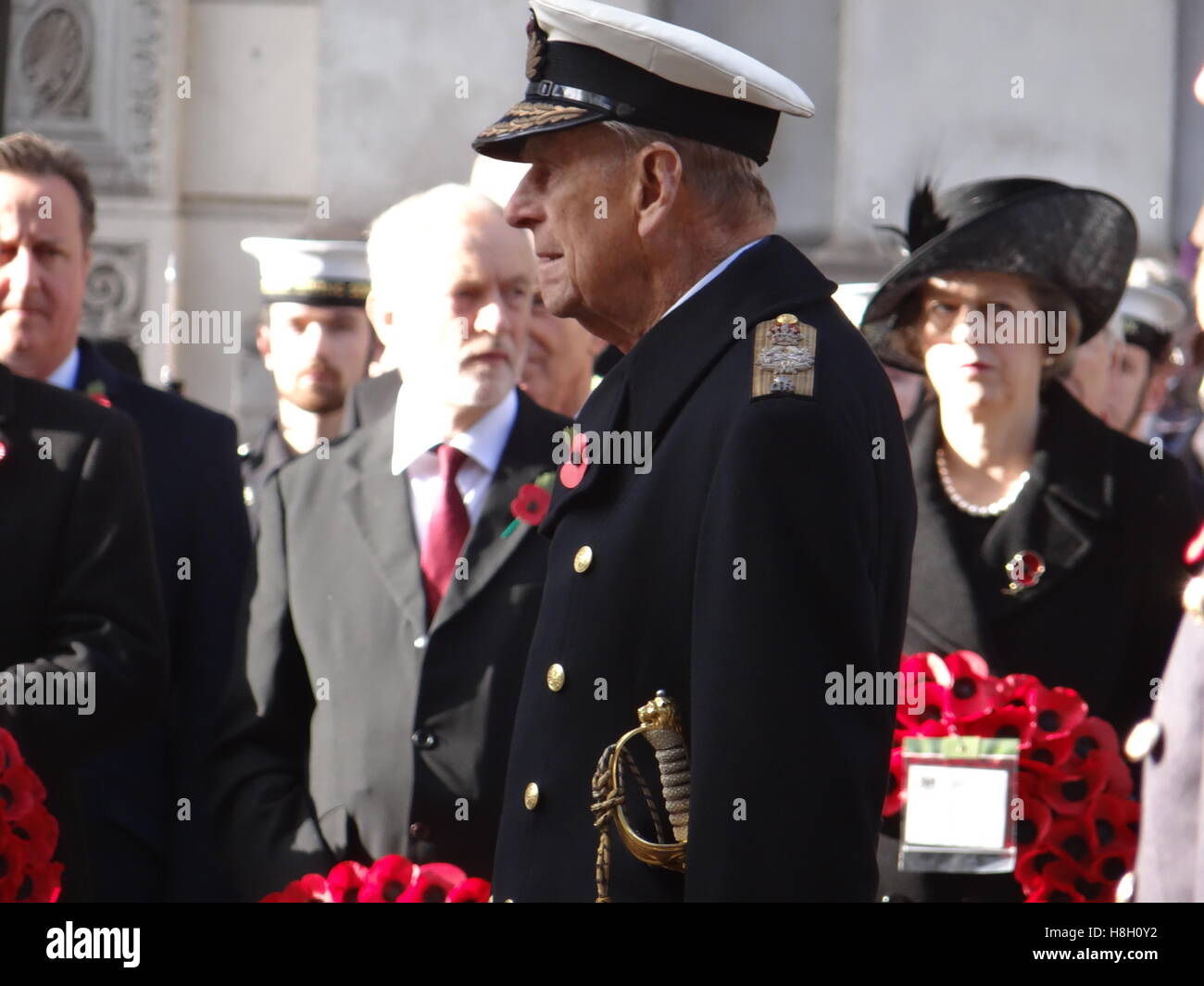 Queen elizabeth cenotaph 2016 hi-res stock photography and images - Alamy