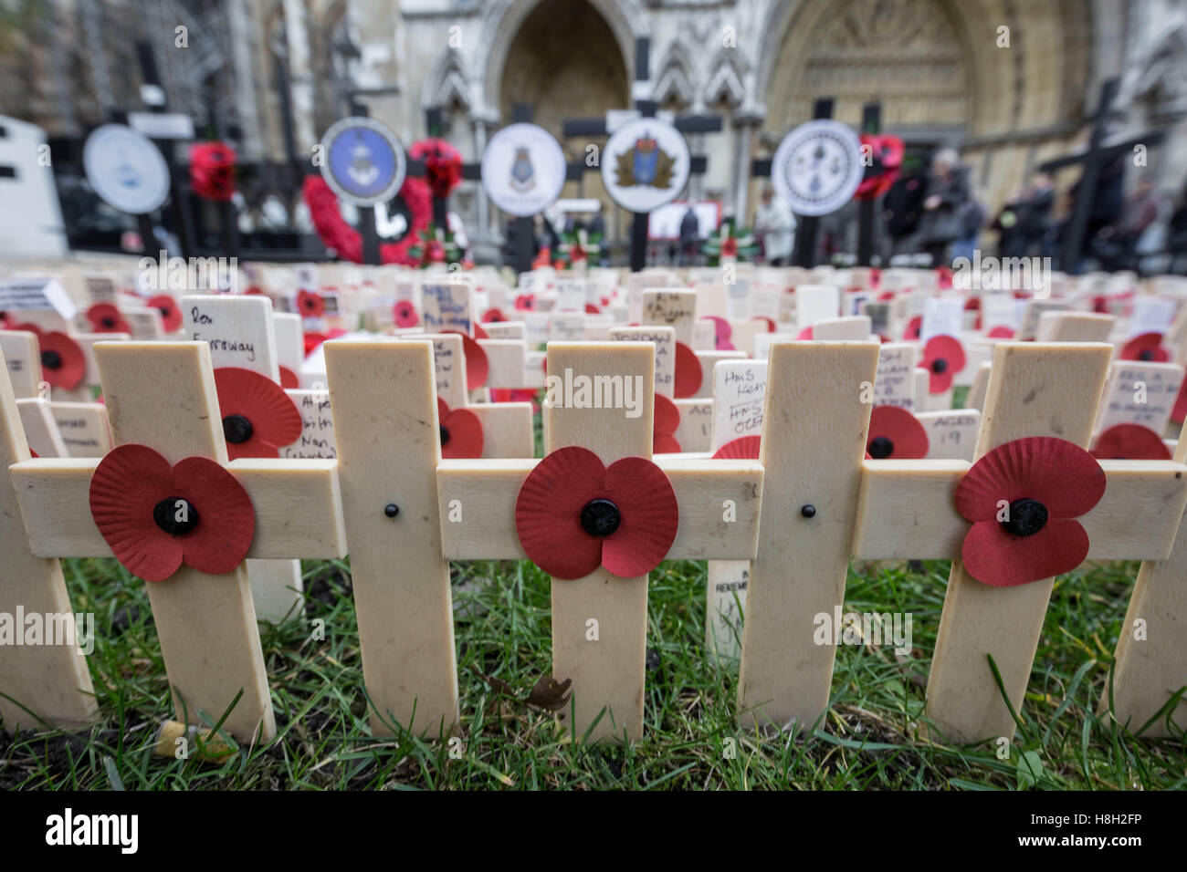 Westminster abbeys field remembrance hi-res stock photography and ...
