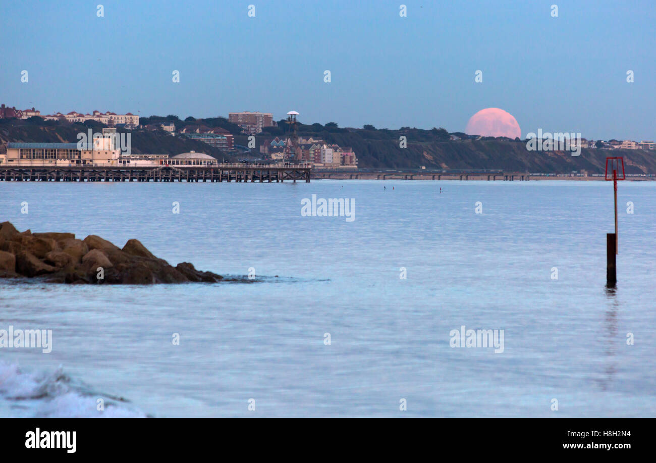 Branksome Chine, Poole, Dorset, UK. 13 November 2016. Supermoon over ...