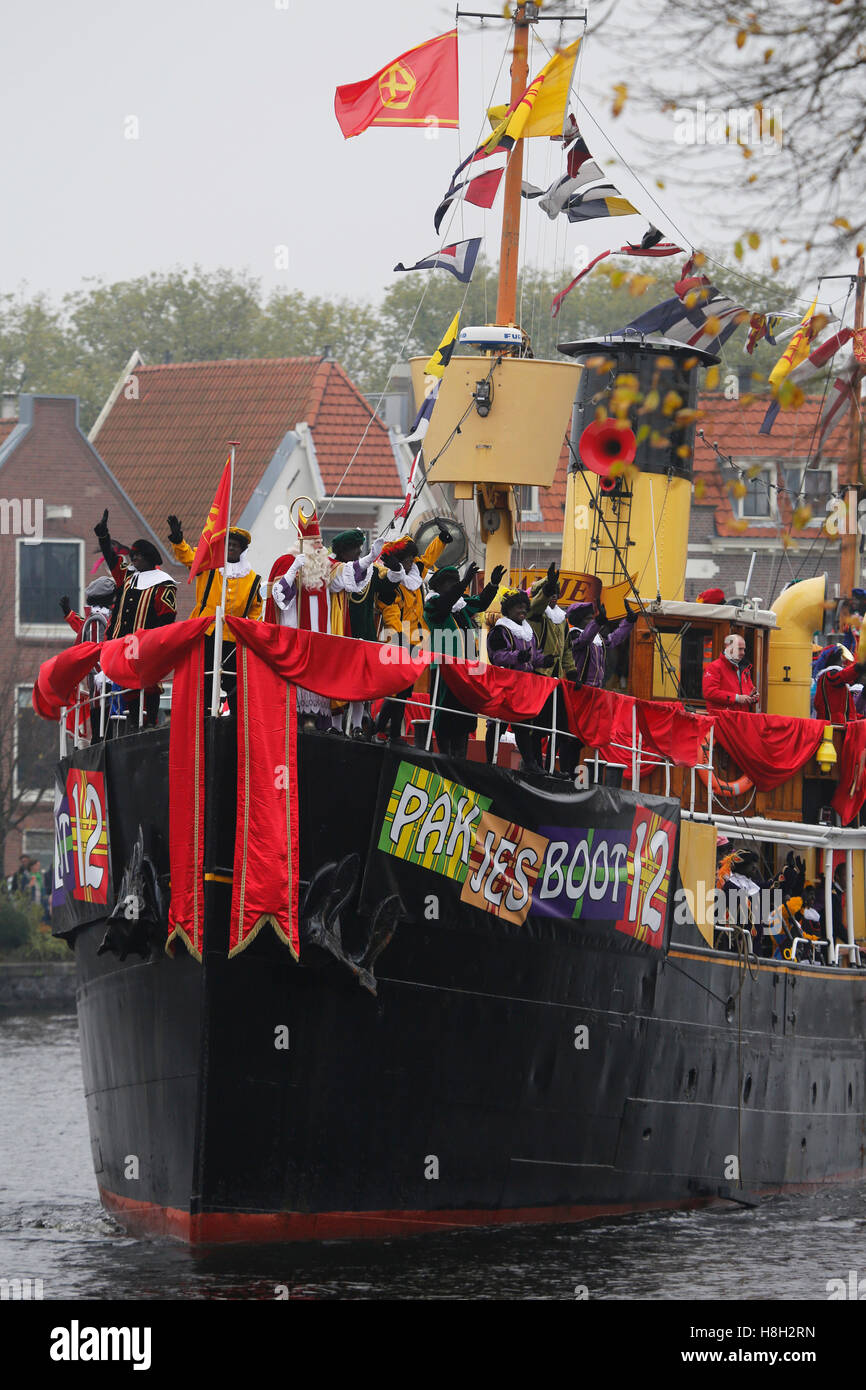 Sinterklaas boat hi-res stock photography and images - Alamy
