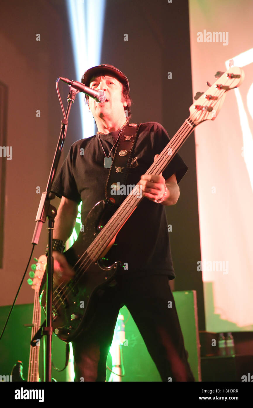 Sham 69 iconic punk rock hi-res stock photography and images - Alamy