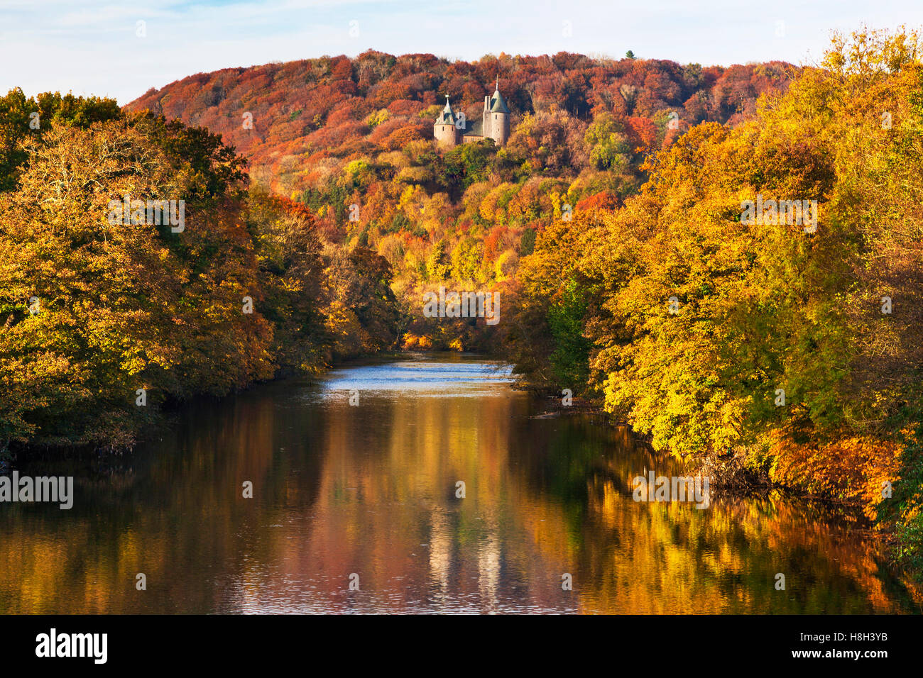 Castle coch autumn hi-res stock photography and images - Alamy