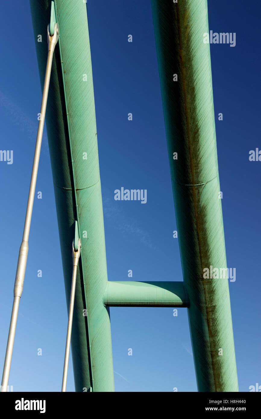 The wainwright bridge hi-res stock photography and images - Alamy