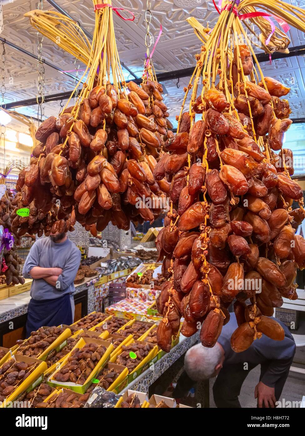 fresh palm fruits harvest in Ouargla Algeria. Ouargla one of the palm ...