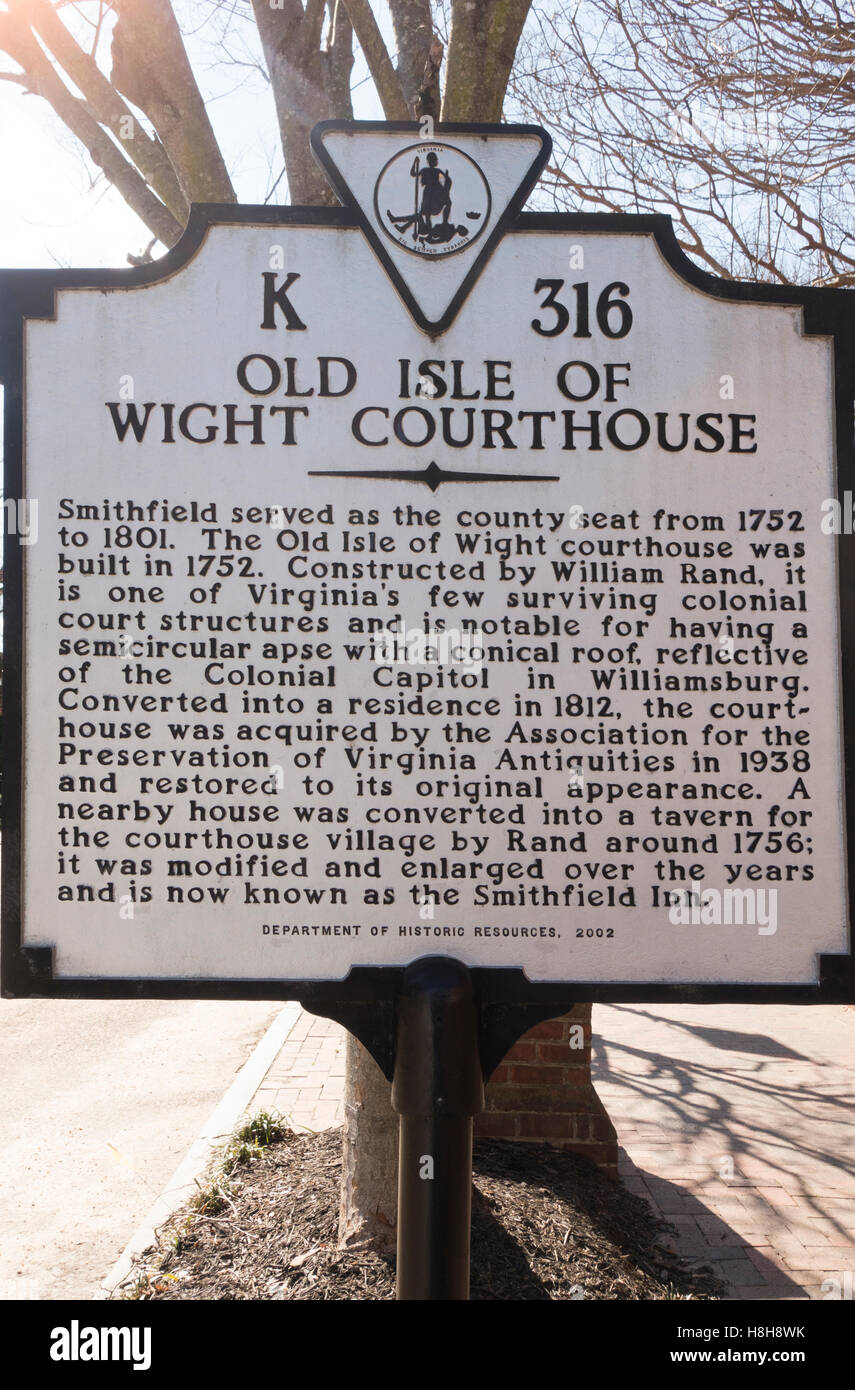 Old Isle of Wight courthouse Smithfield VA Stock Photo - Alamy
