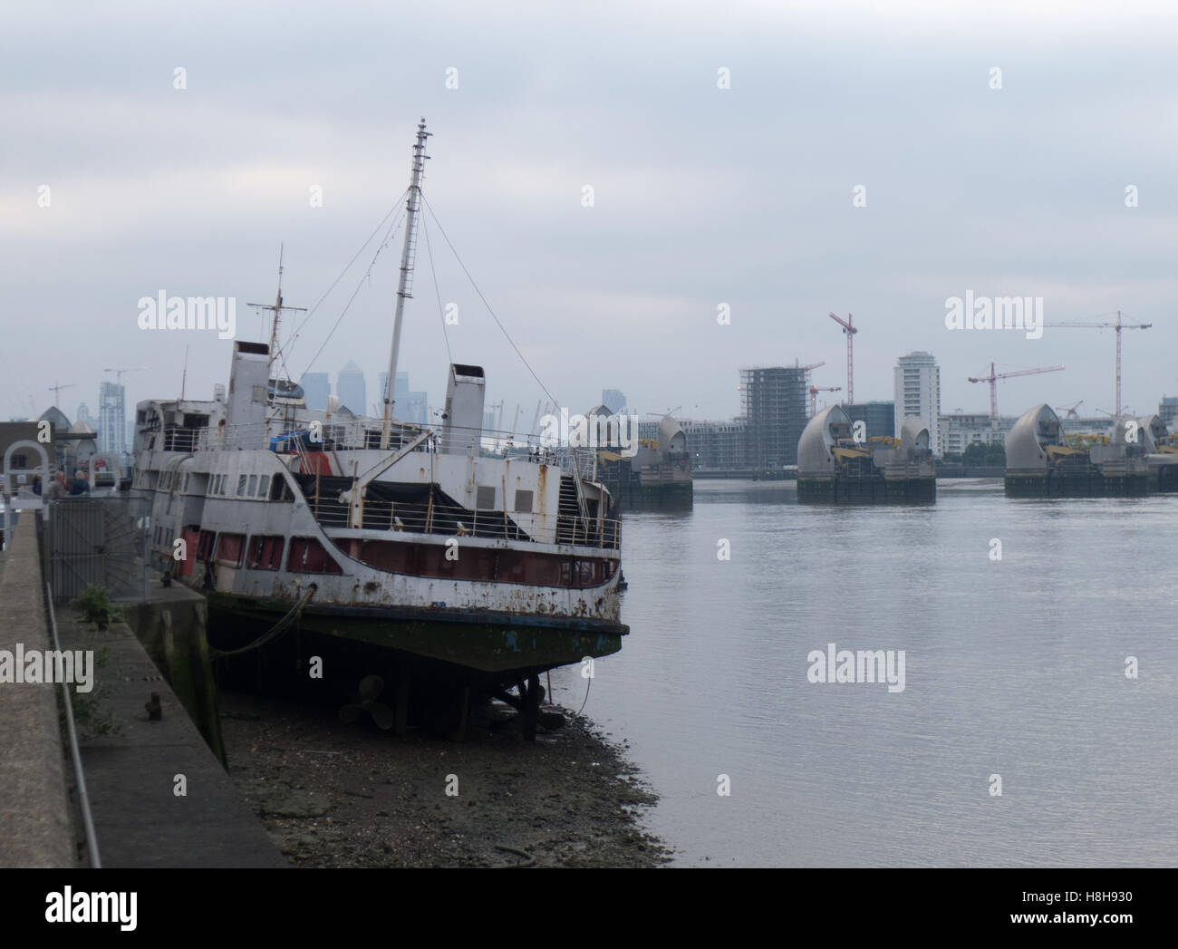 Woolwich dockyard hi-res stock photography and images - Alamy