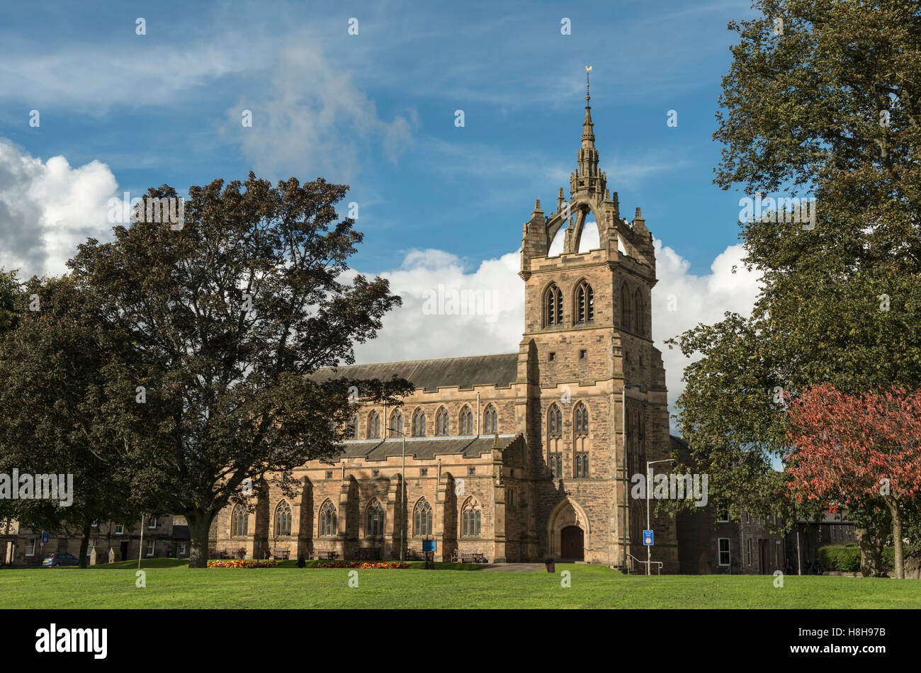 St leonards in the fields perth hi-res stock photography and images - Alamy