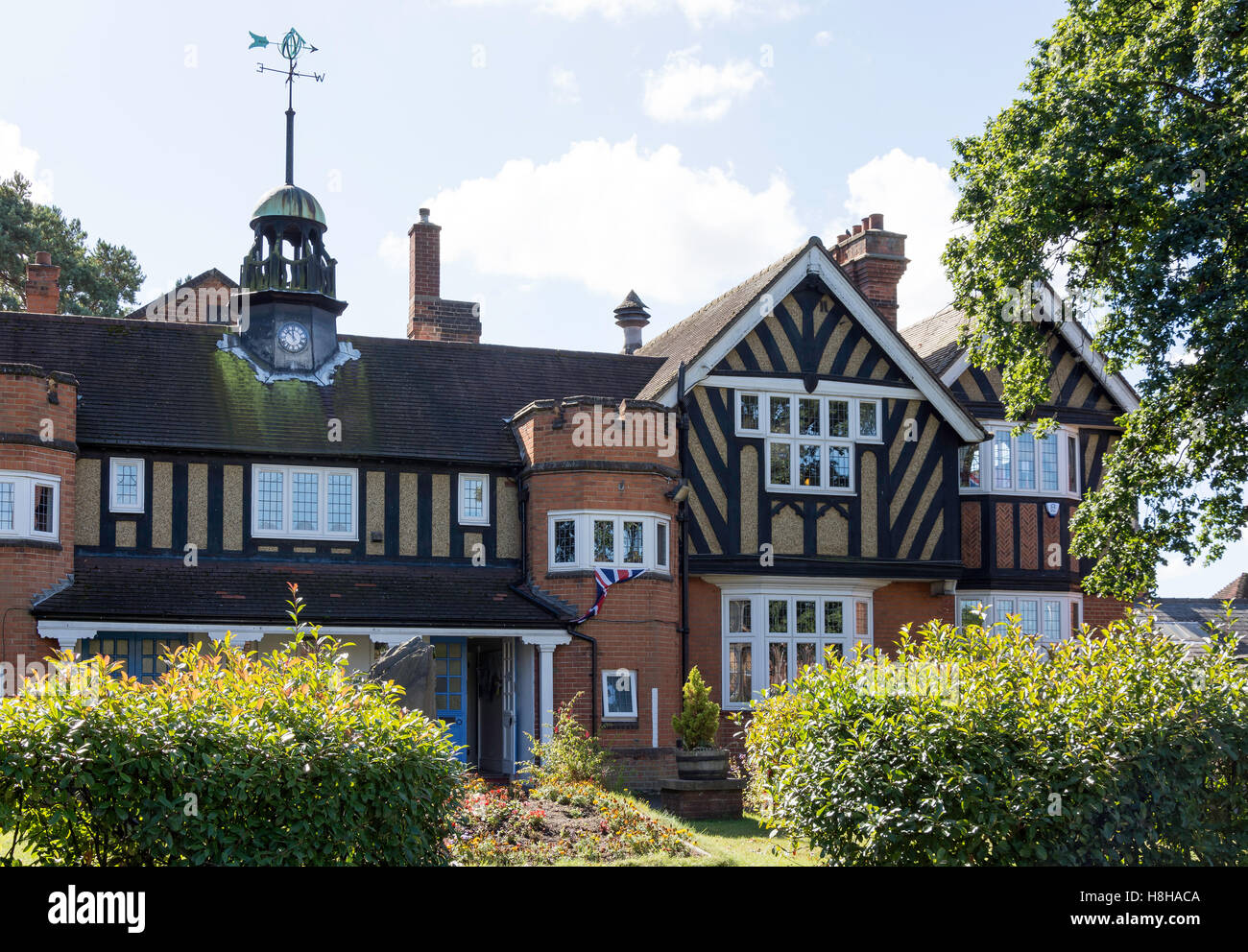 Byfleet Village Hall, High Road, Byfleet, Surrey, England, United ...