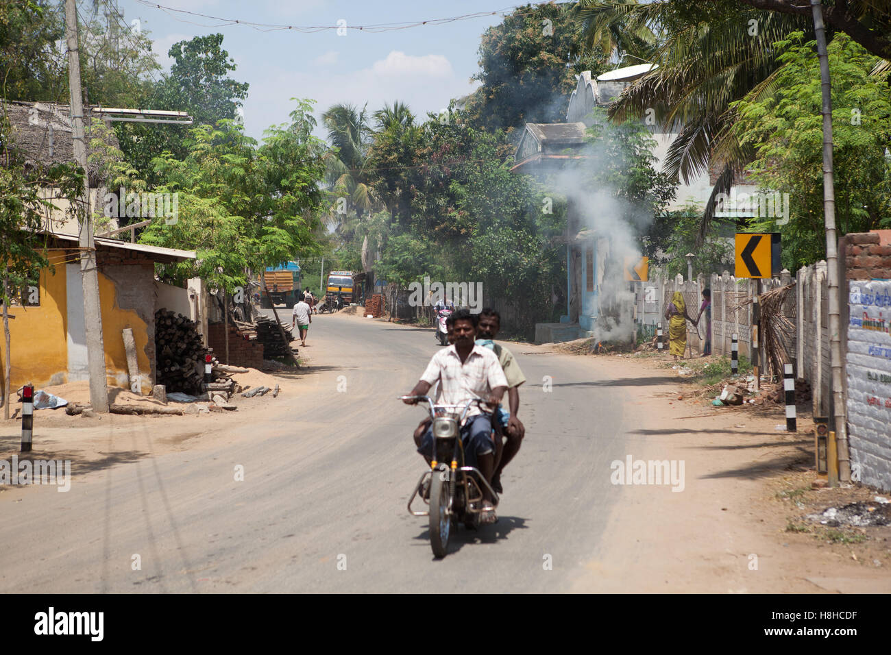 Village Road India High Resolution Stock Photography and Images - Alamy