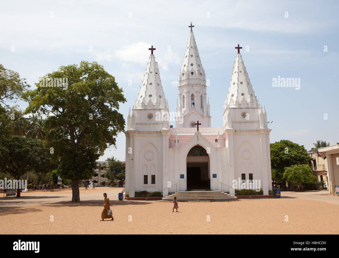 Our Lady of Lourdes Basilica, Poondi, Thiruvaiyaru Taluk, Tamil Nadu ...