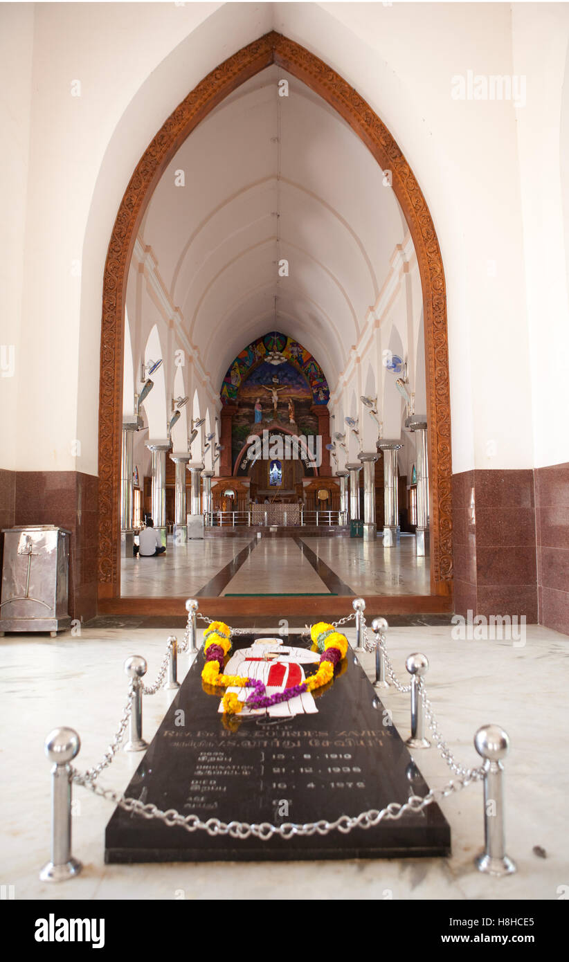 Our lady of lourdes hi-res stock photography and images - Alamy