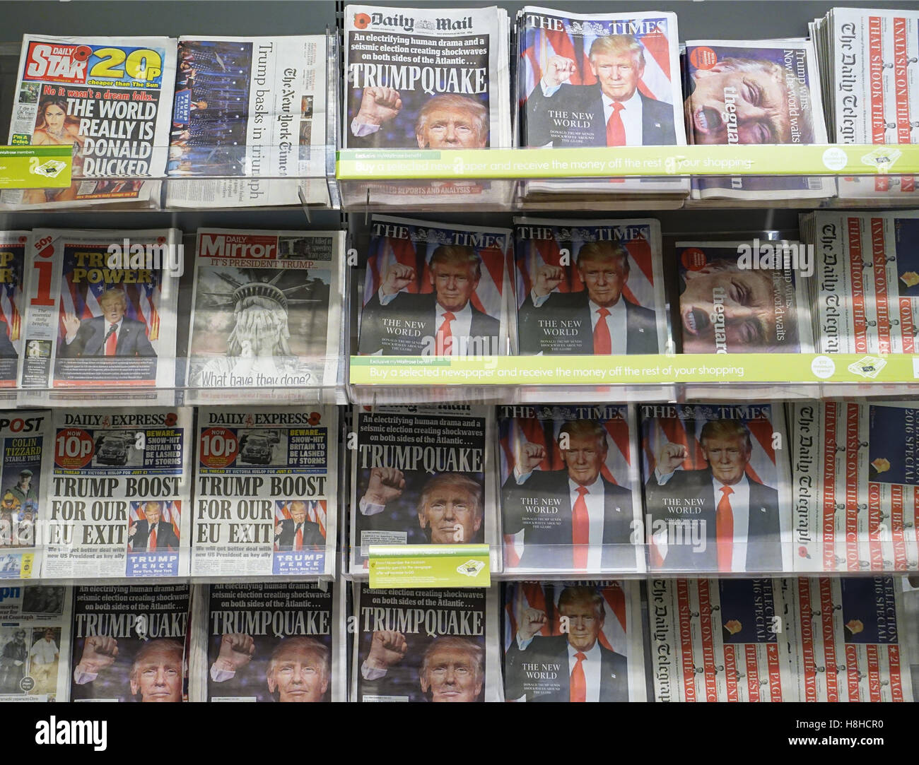American newspaper stand hi-res stock photography and images - Alamy