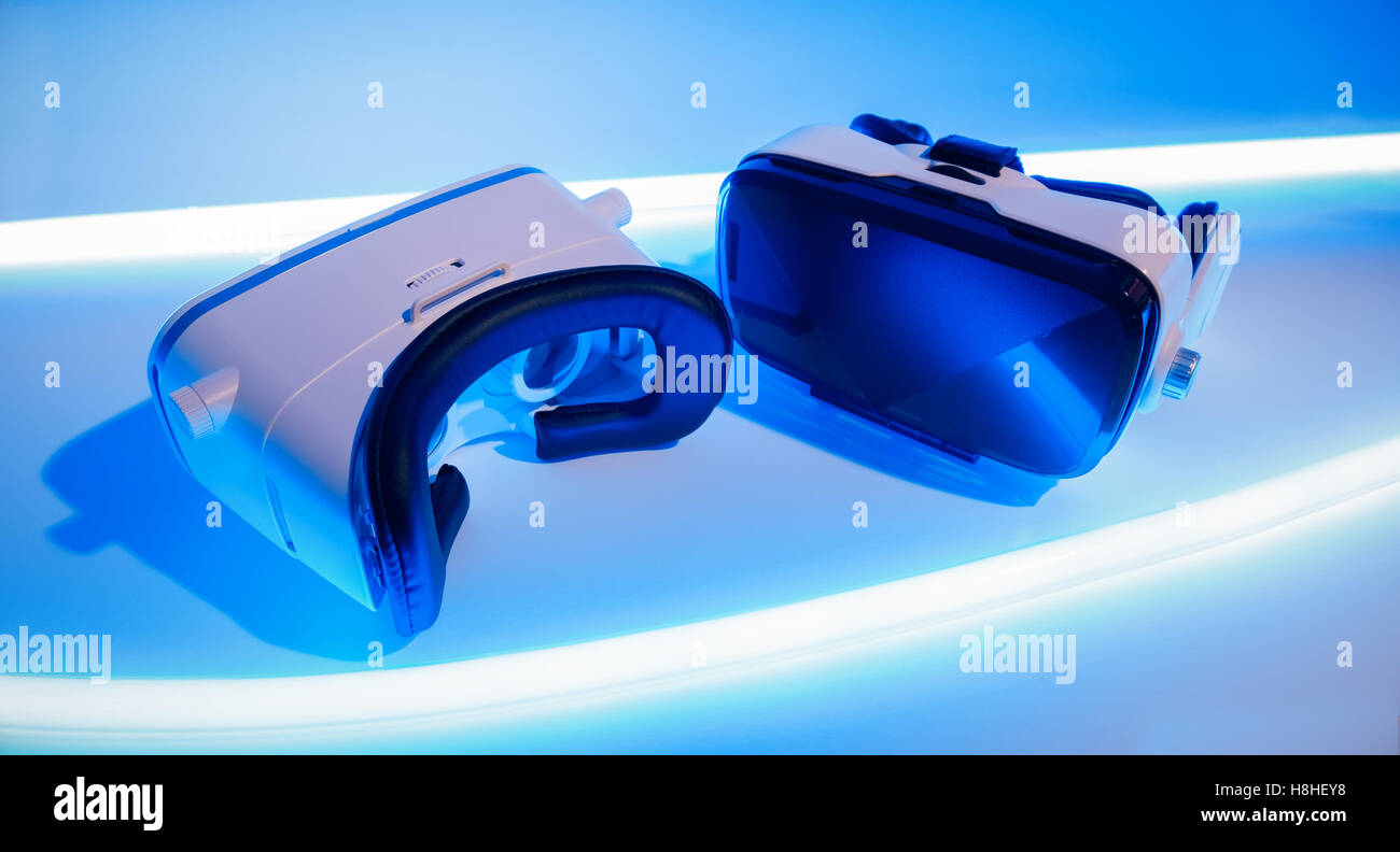 Wearable gaming technology hi-res stock photography and images - Alamy