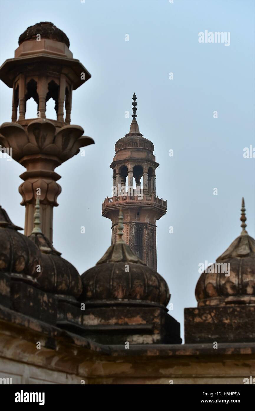 This colossal imambara in Lucknow, India. A labyrinth of corridors ...