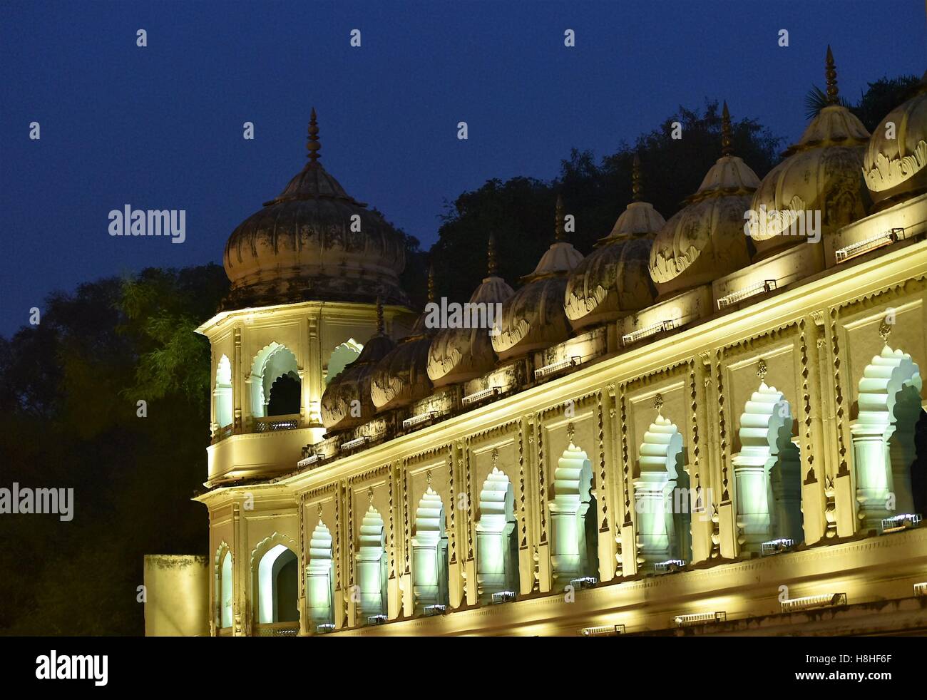 This colossal imambara in Lucknow, India. A labyrinth of corridors ...