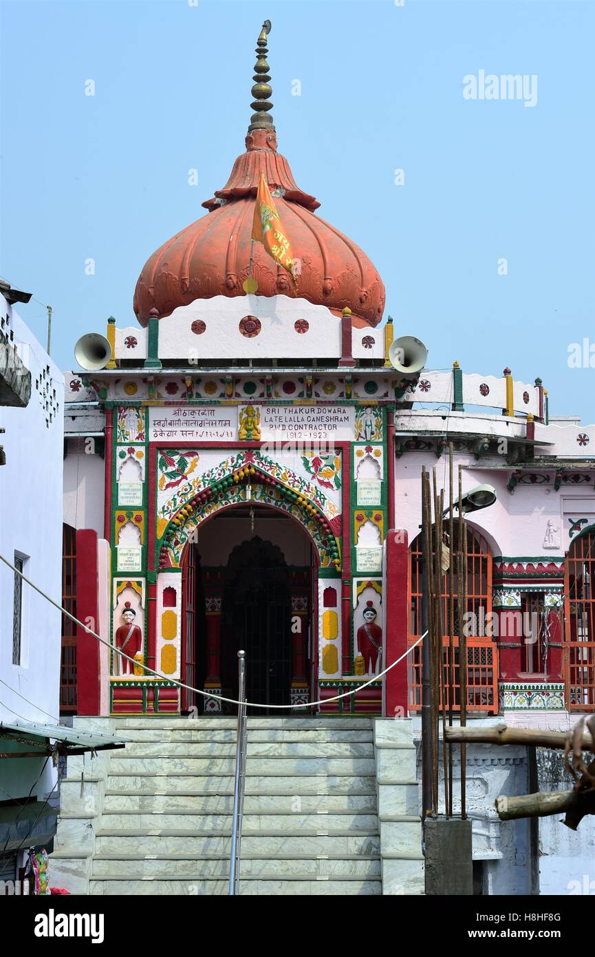A mosque located in Lucknow, India Stock Photo - Alamy