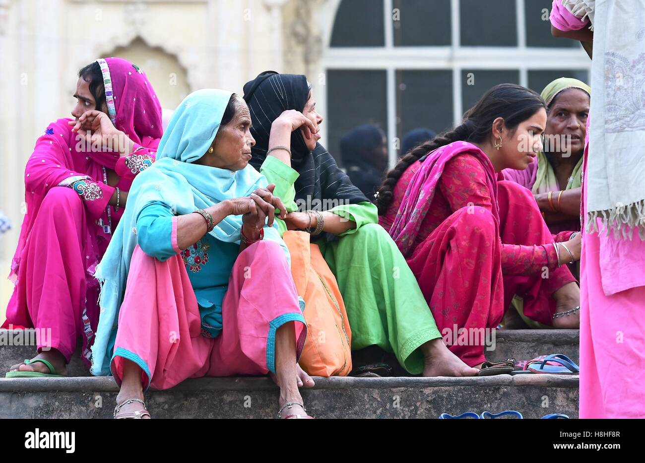 A mixture of industrious people on the streets of Lucknow, India Stock ...