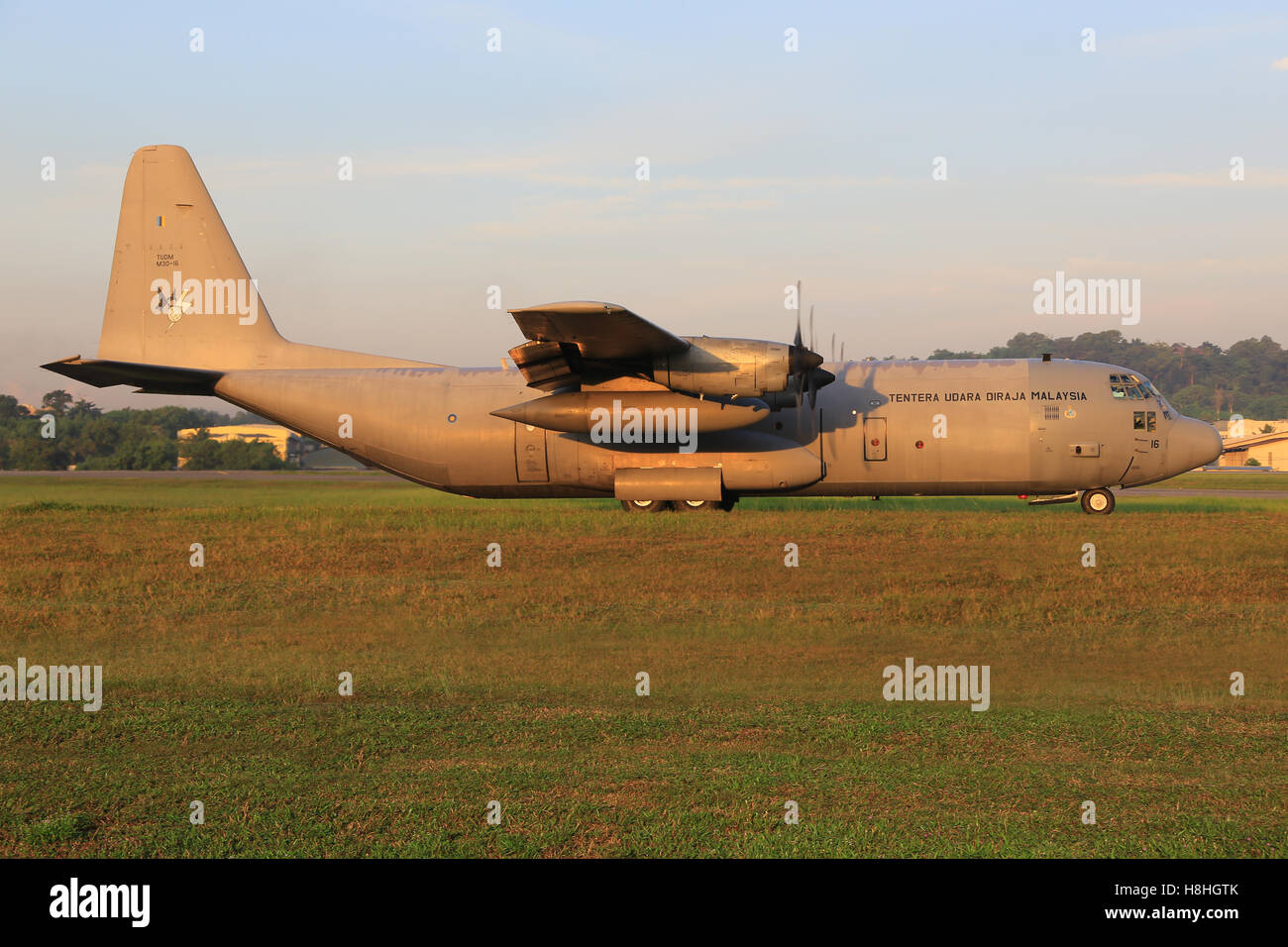 Kuala Lumpur/ Subang Malaysia Februar 10, 2015: Malaysia Air Force ...