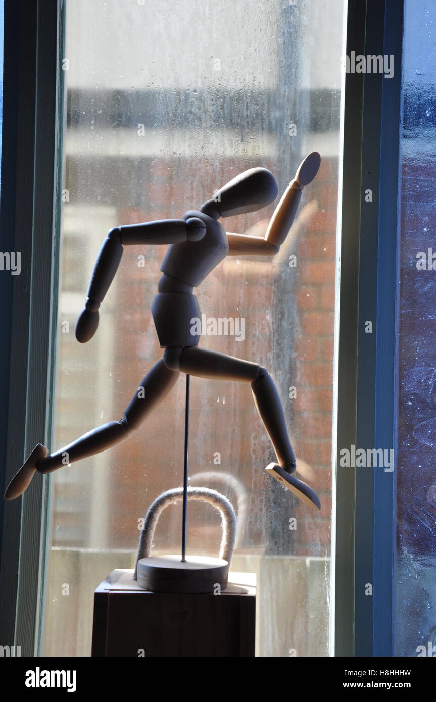Running artist dummy Stock Photo - Alamy