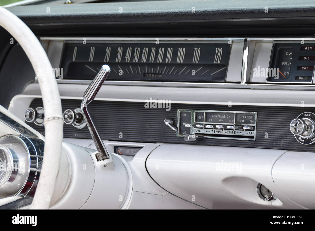 Interior of a classic Chevrolet Stock Photo - Alamy