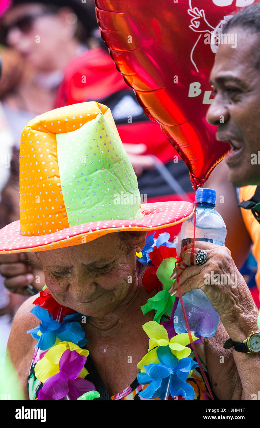 Old lady dancing hi-res stock photography and images - Alamy