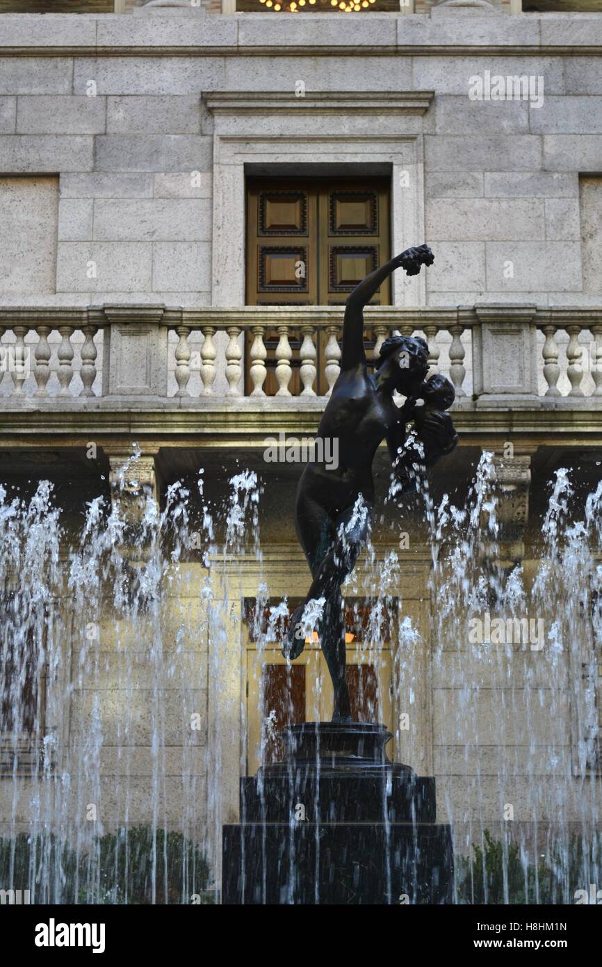 The iconic Frederick MacMonnies' Bacchante and Infant Faun statue and ...