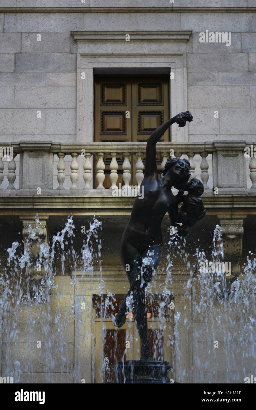 The iconic Frederick MacMonnies' Bacchante and Infant Faun statue and ...