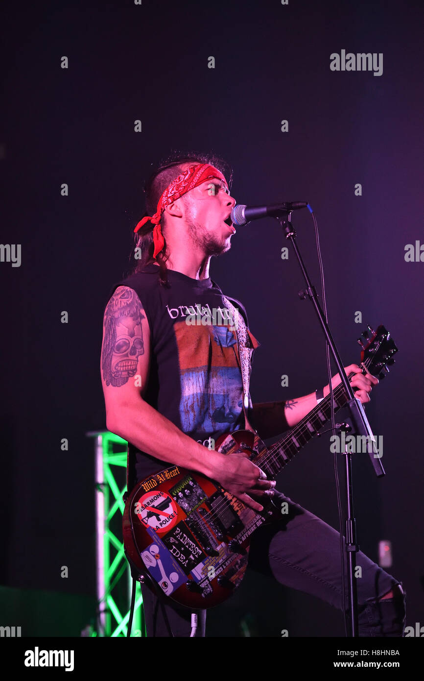 Bristol based Punk Rock Band Criminal Mind performed at Swindon Meca ...