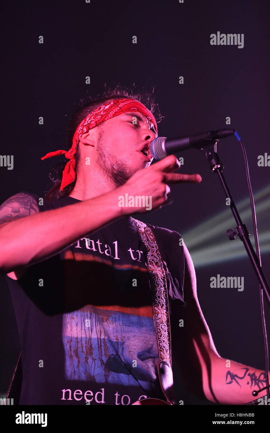 Bristol based Punk Rock Band Criminal Mind performed at Swindon Meca ...