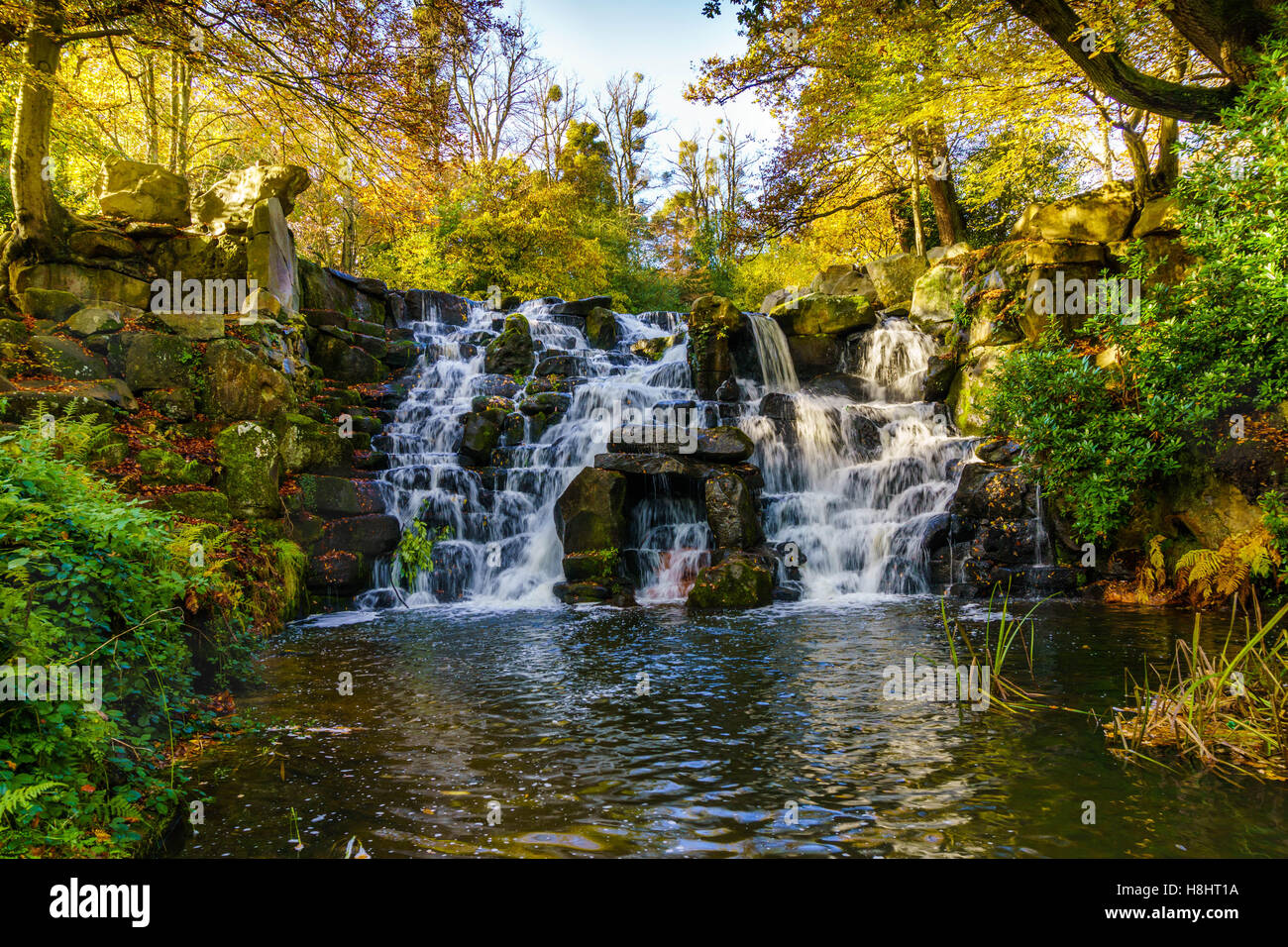 Autumn surrey landscape hi-res stock photography and images - Alamy
