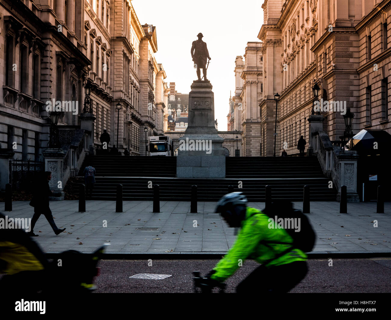 Robert clive statue hi-res stock photography and images - Alamy