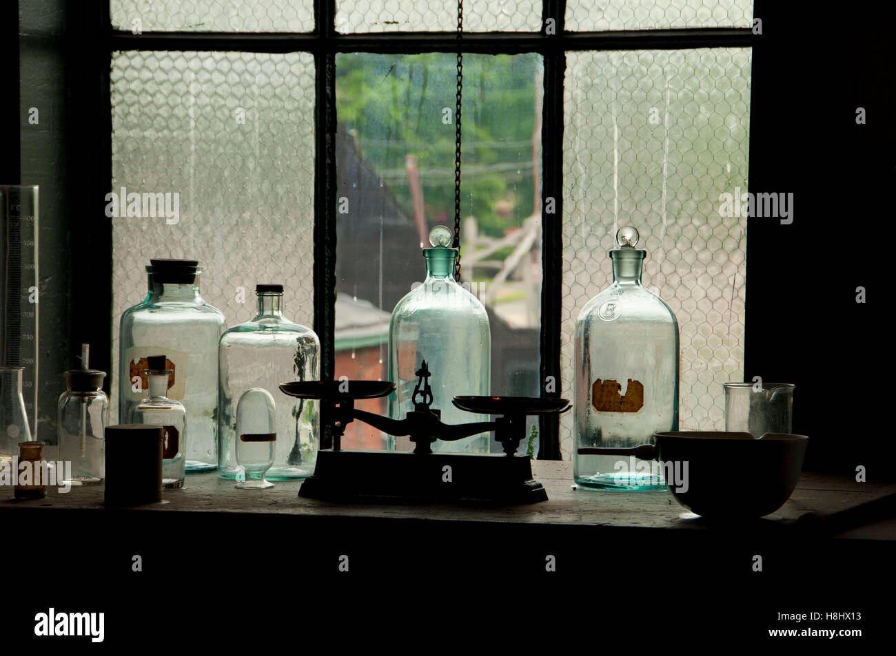 Edison lab hi-res stock photography and images - Alamy