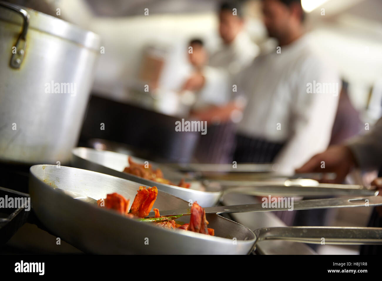 Indian chef hi-res stock photography and images - Alamy