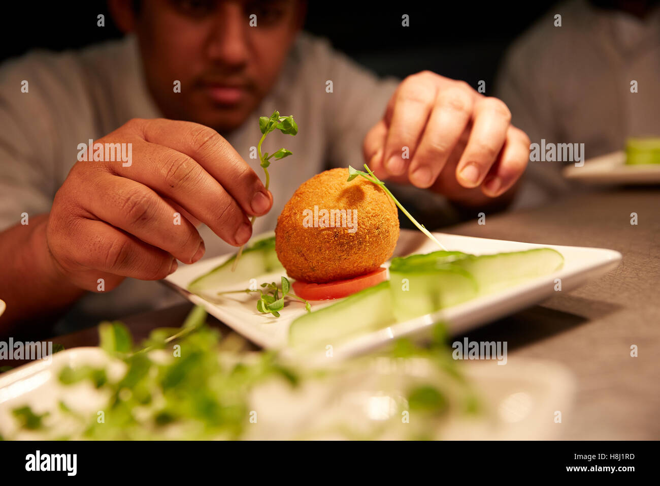 Indian restaurant kitchen hi-res stock photography and images - Alamy