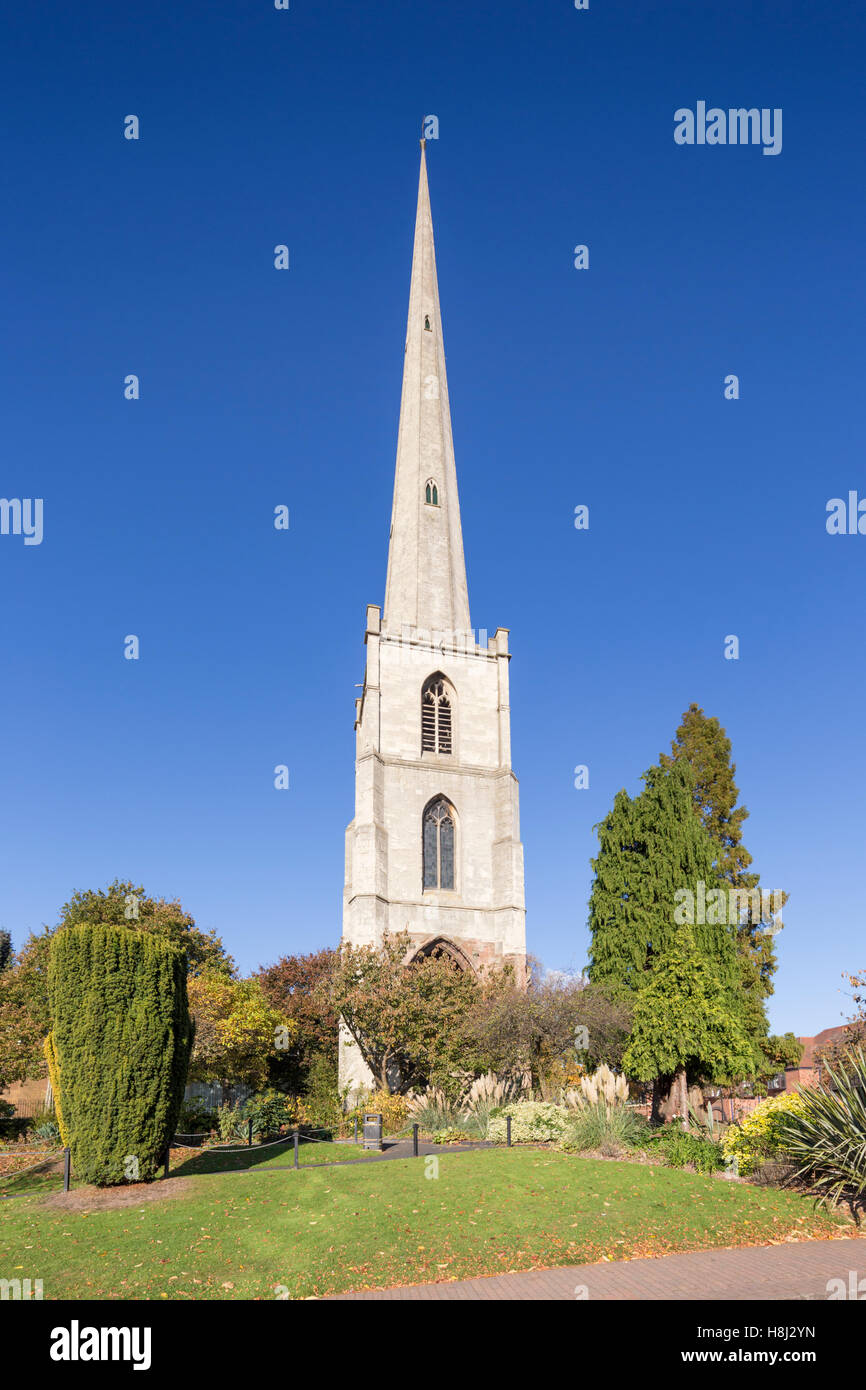Glover's Needle (or St Andrews Spire) and the Hart of Worcester Collage ...
