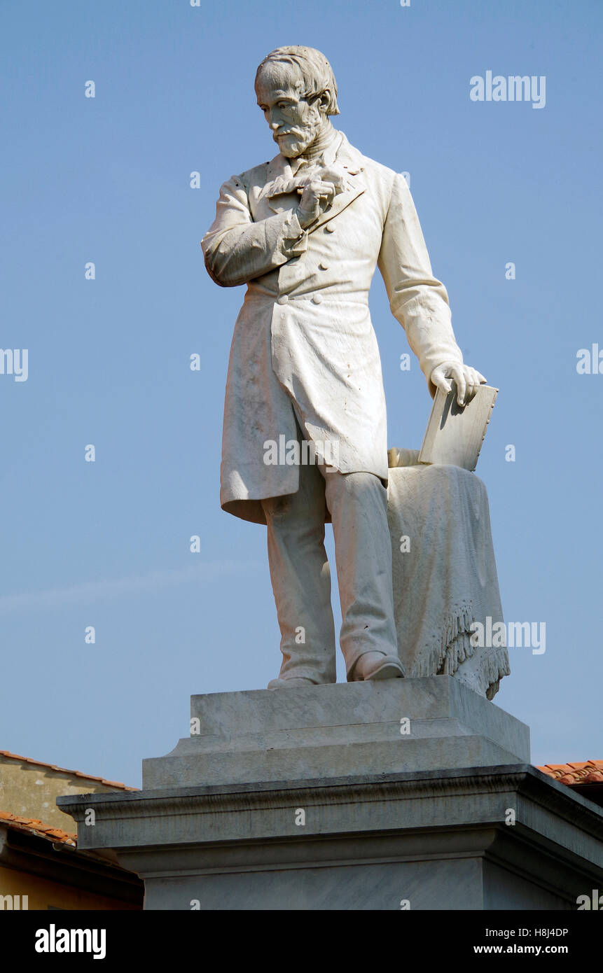 Giuseppe mazzini statue hi-res stock photography and images - Alamy