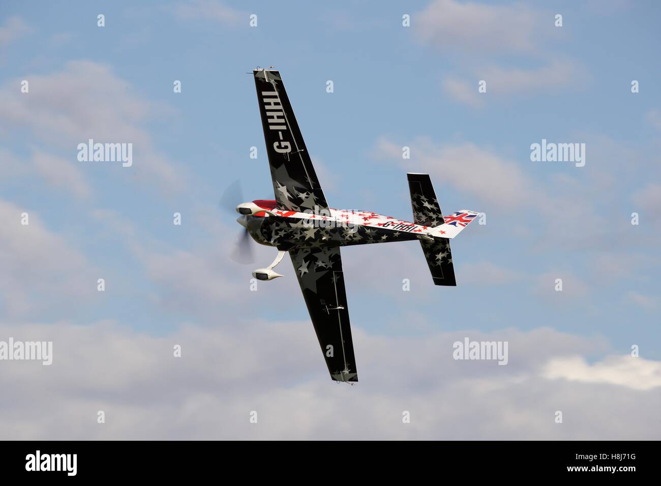 Edge 540 hi-res stock photography and images - Alamy