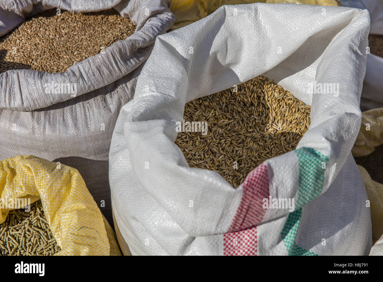 Bags of grain hi-res stock photography and images - Alamy