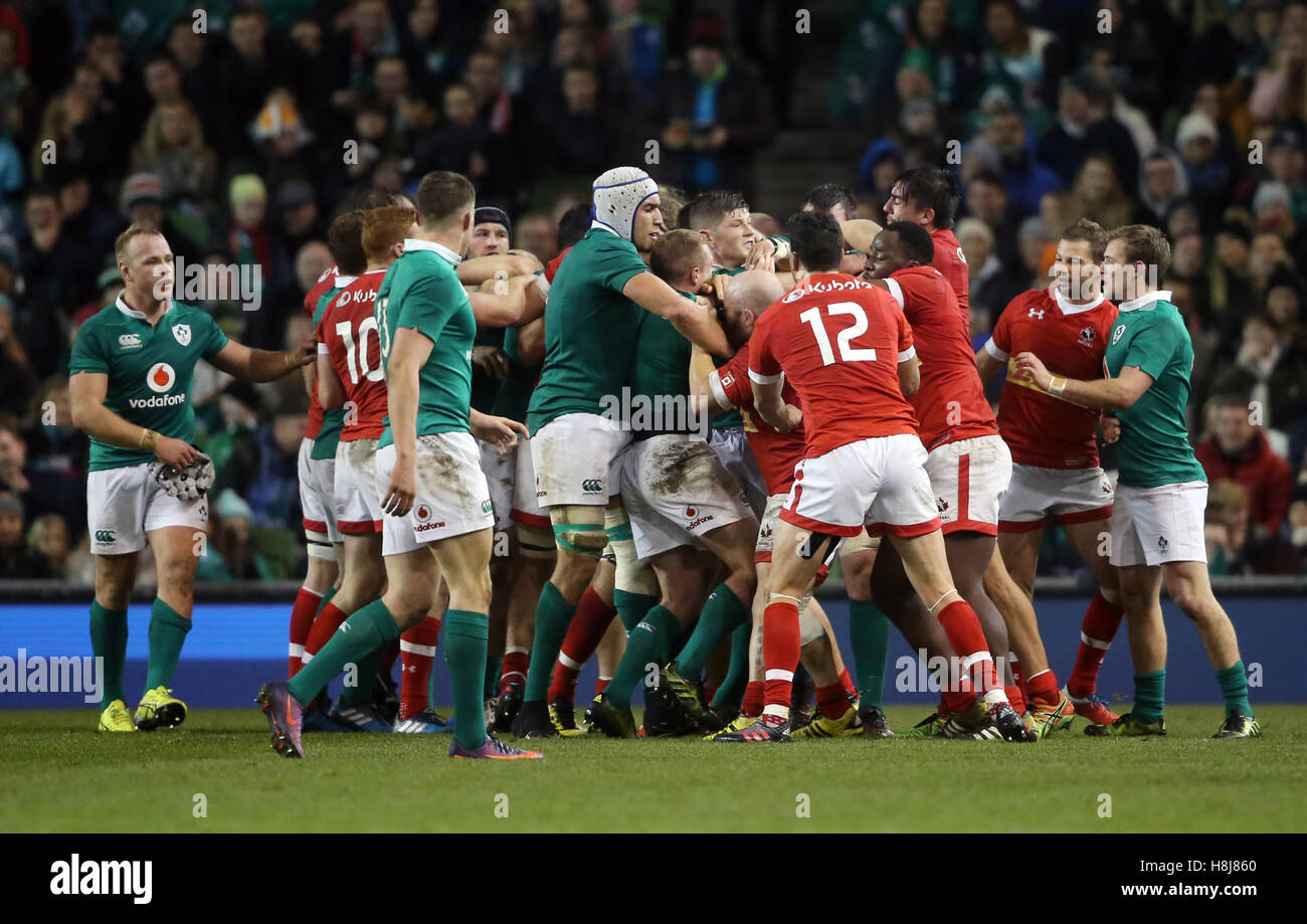 Melee rugby hi-res stock photography and images - Alamy