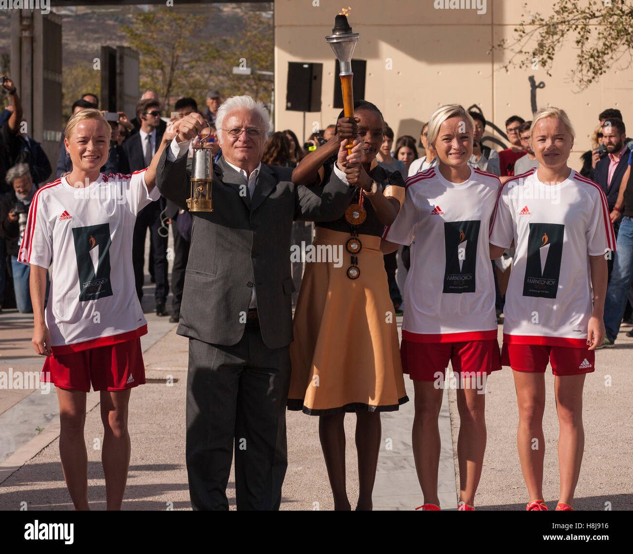 Marathonas, Greece. 12th Nov, 2016. Luik sisters hold the marathon ...