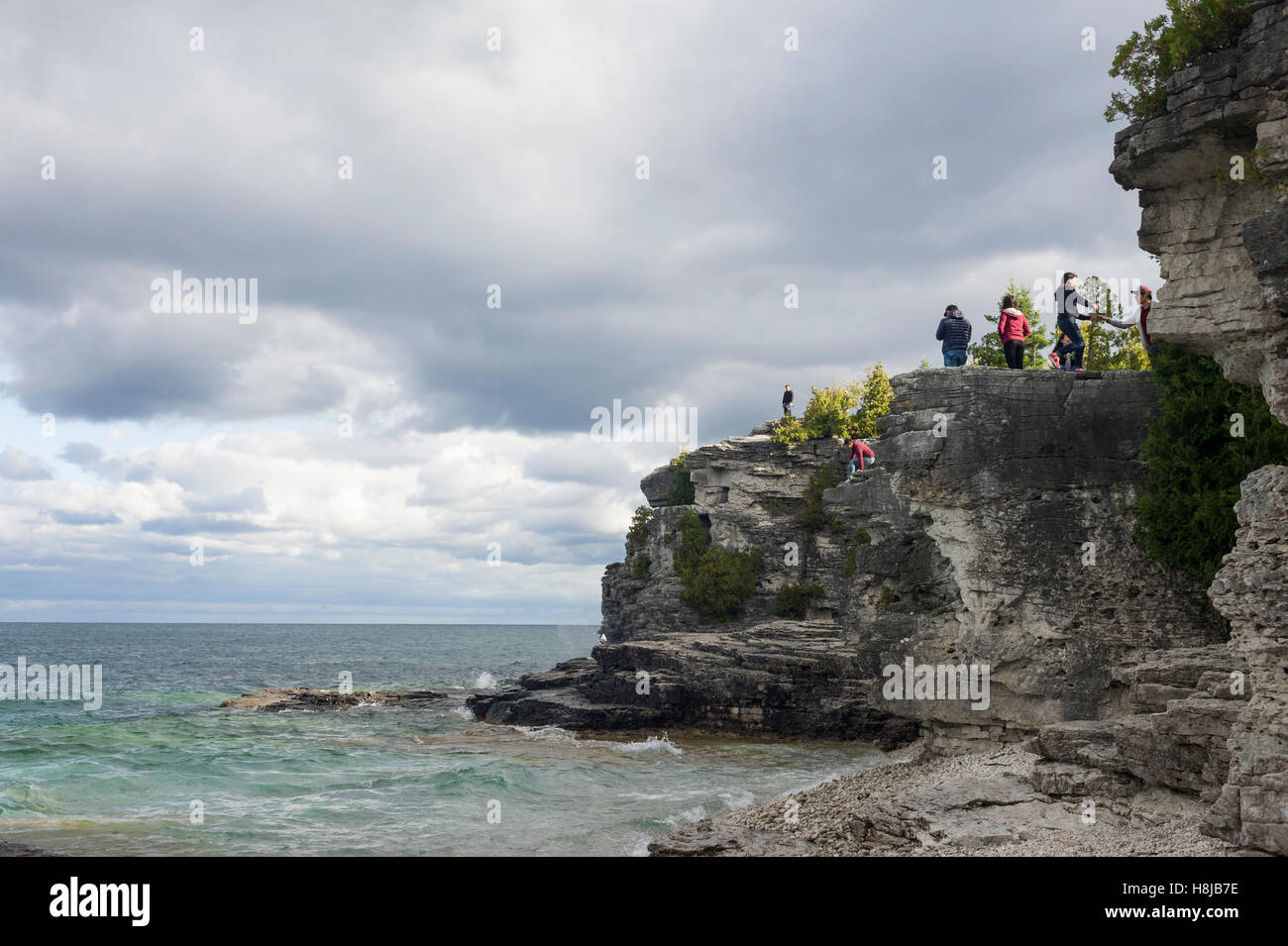 The Grotto, a top tourism attractions in Bruce Peninsula National Park ...