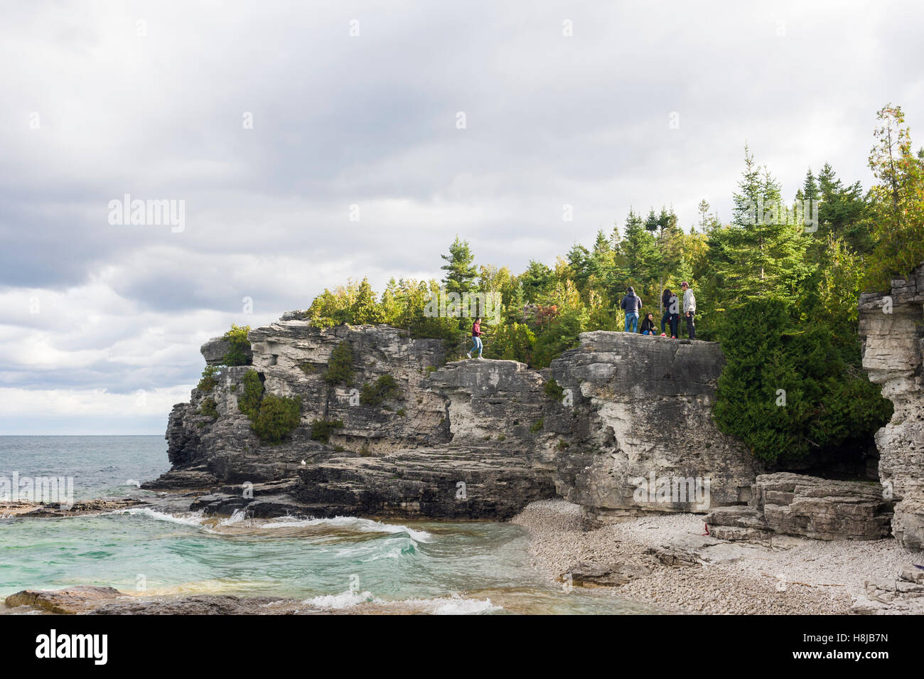 The Grotto, a top tourism attractions in Bruce Peninsula National Park ...