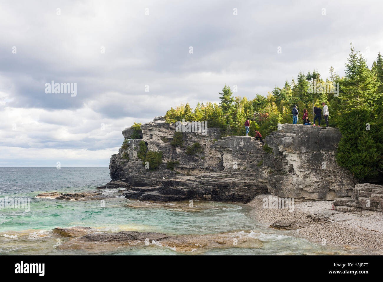 The Grotto, a top tourism attractions in Bruce Peninsula National Park ...